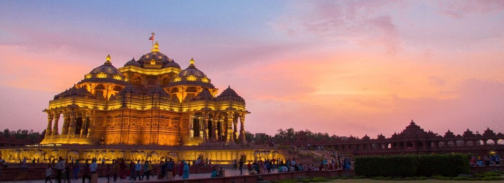 Best Places to Visit in Delhi | Tourist Attractions in Delhi 2021